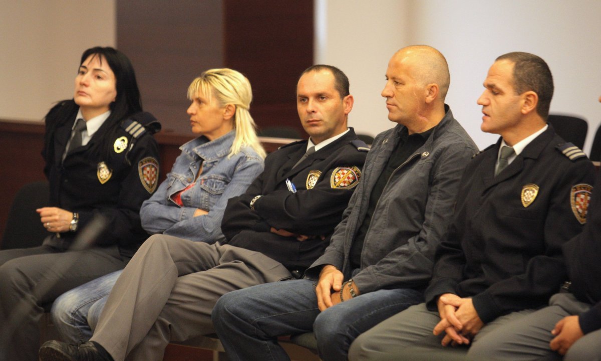Opljačkanim novcem iz Splita do stanova u Srbiji - tportal