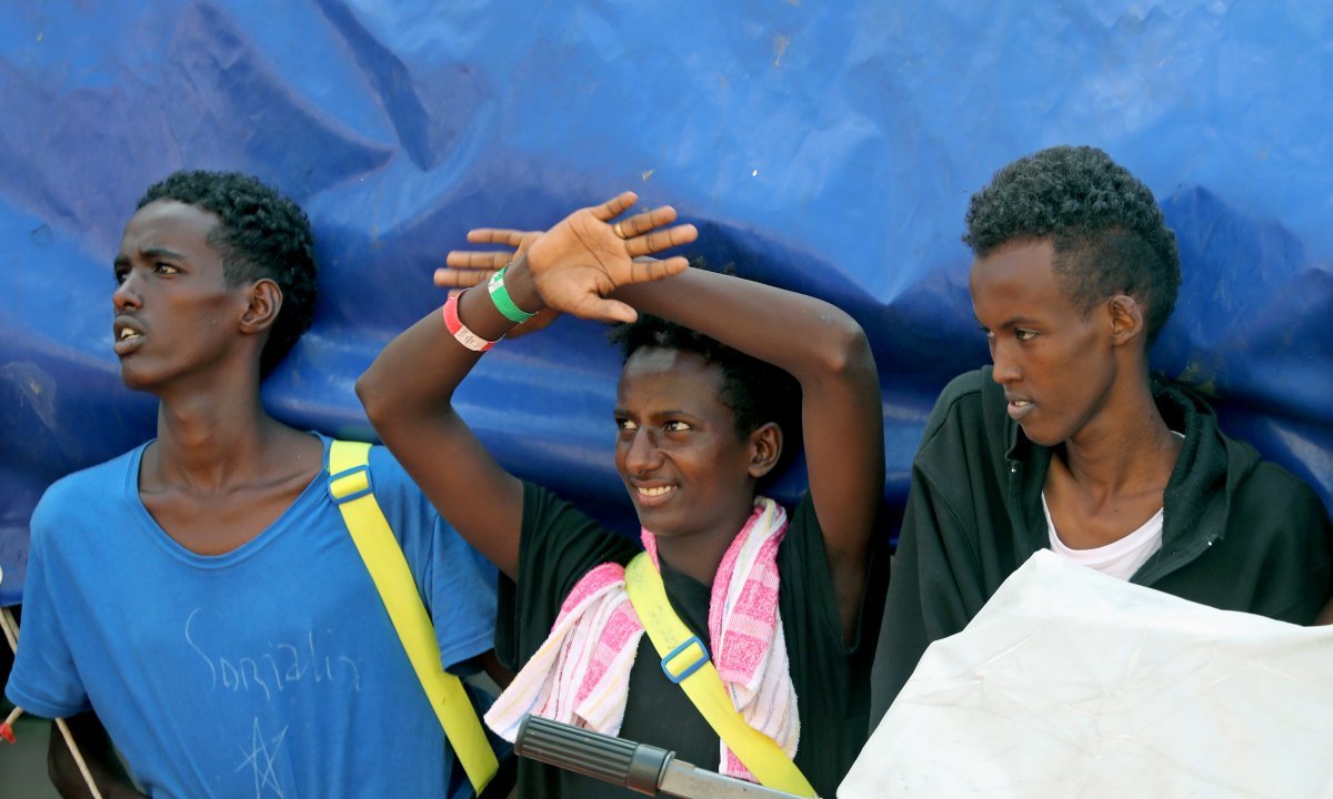 Malta ne dopušta brodu s migrantima da pristane, čekaju dogovor EU-a ...