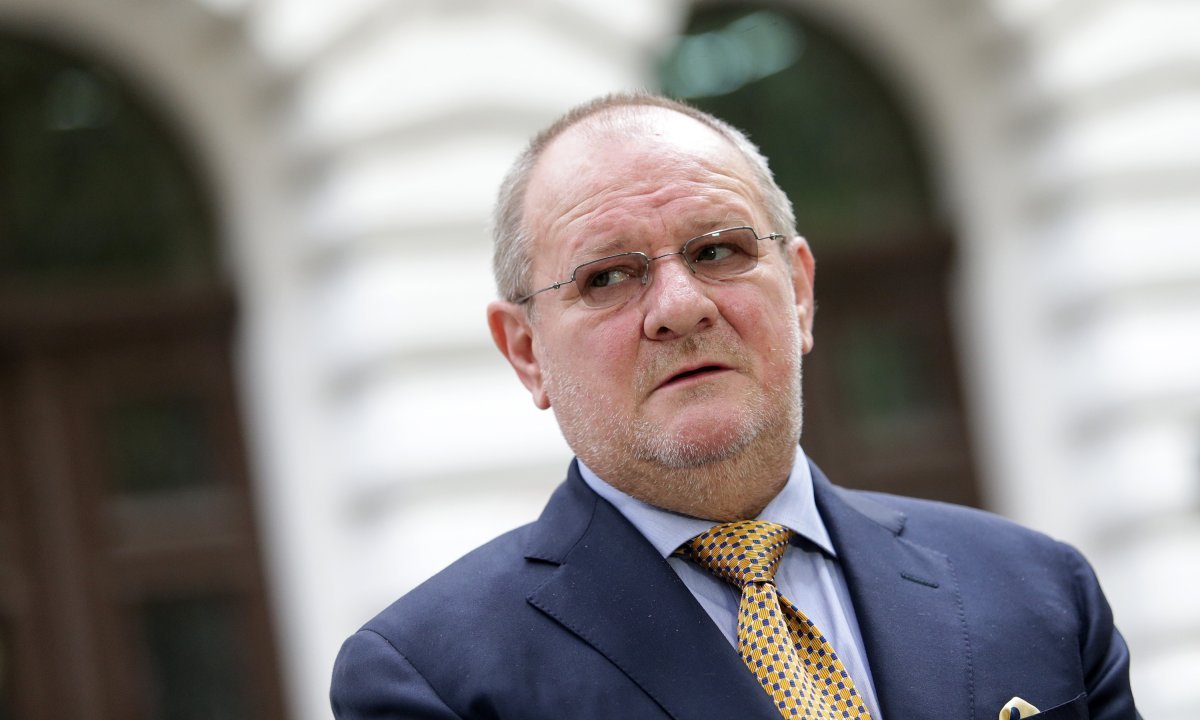 Preminuo odvjetnik Krešimir Krsnik - tportal