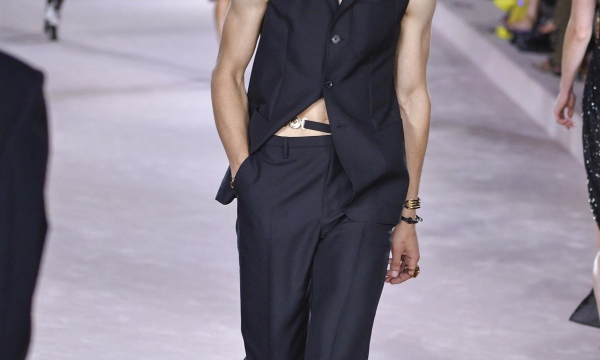 [FOTO] Versace modnom revijom zapalio Milano: Svi samo govore o Dui ...