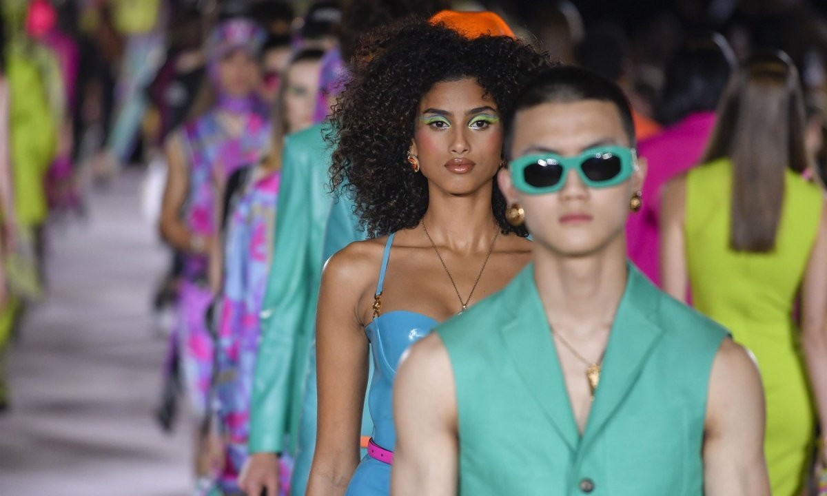 [FOTO] Versace modnom revijom zapalio Milano: Svi samo govore o Dui ...
