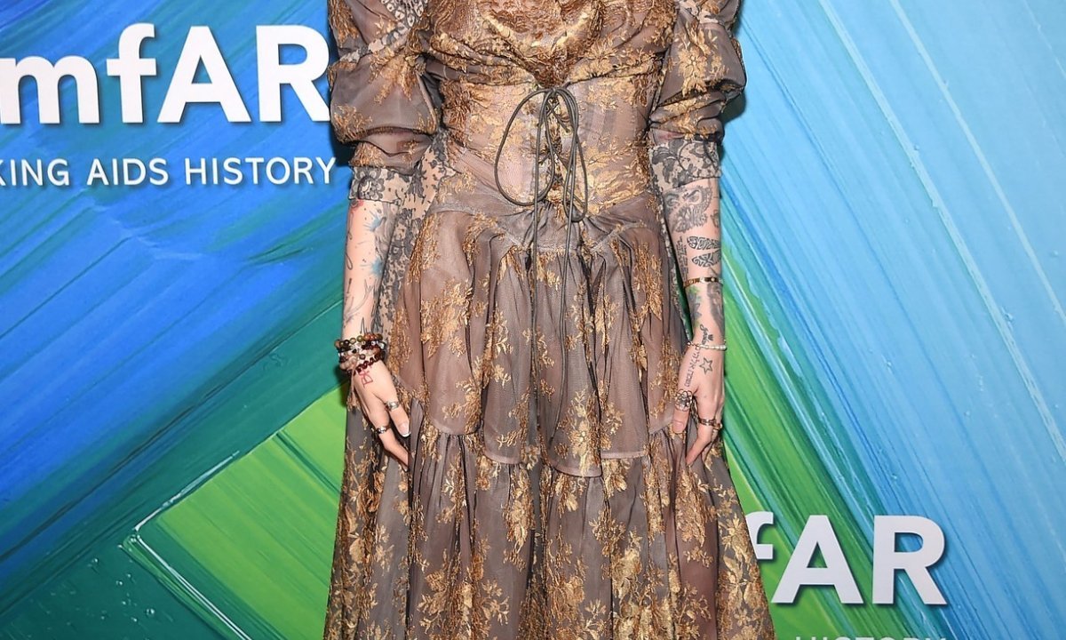 Svi su gledali samo u nju: Paris Jackson pažnju je plijenila raskošnom ...