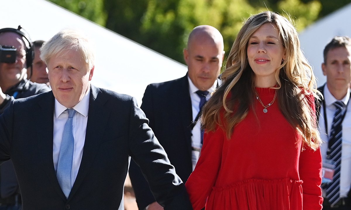 Boris Johnson postao tata po sedmi put, supruga Carrie rodila je ...