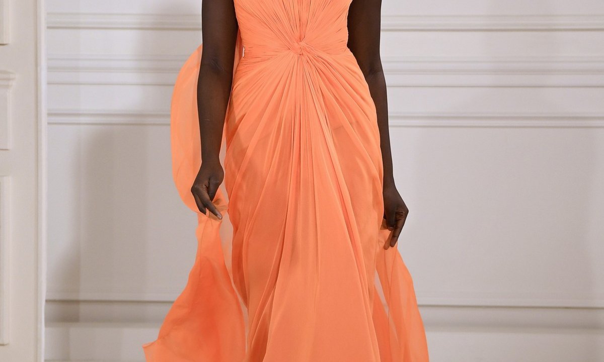 Visoka moda za žene svih figura: Modna kuća Valentino sve je oduševila ...