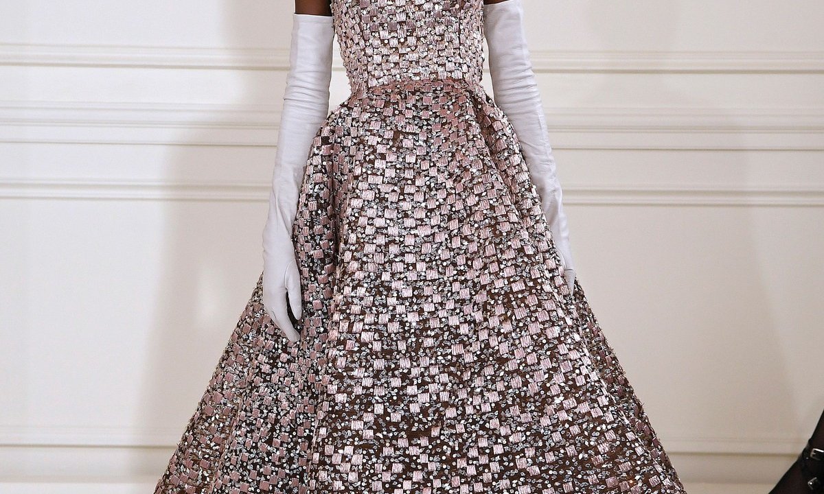 Visoka moda za žene svih figura: Modna kuća Valentino sve je oduševila ...