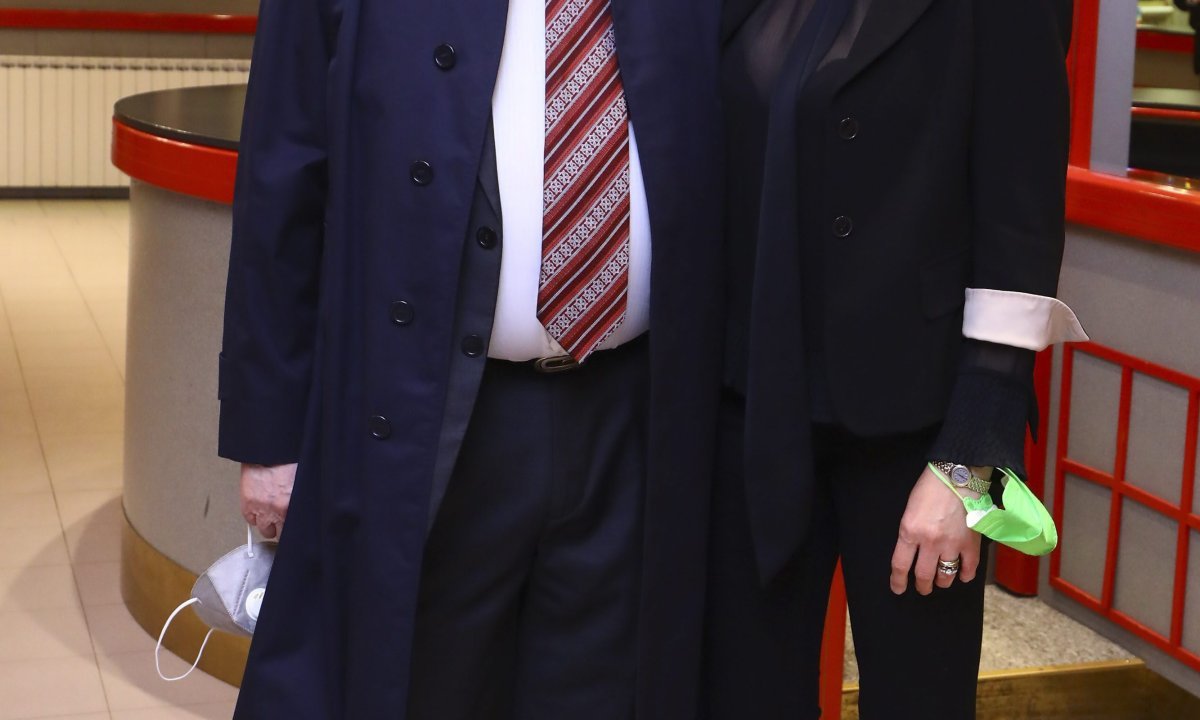 Tri generacije na jednom mjestu: Sašu Broz na premijeri podržali otac ...