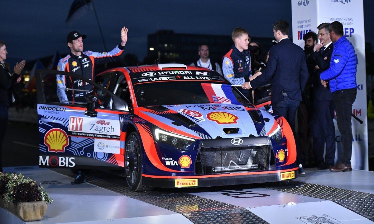 [FOTO] Ceremonijalnim startom započeo je WRC Croatia Rally, u petak se vozi čak osam brzinskih ...