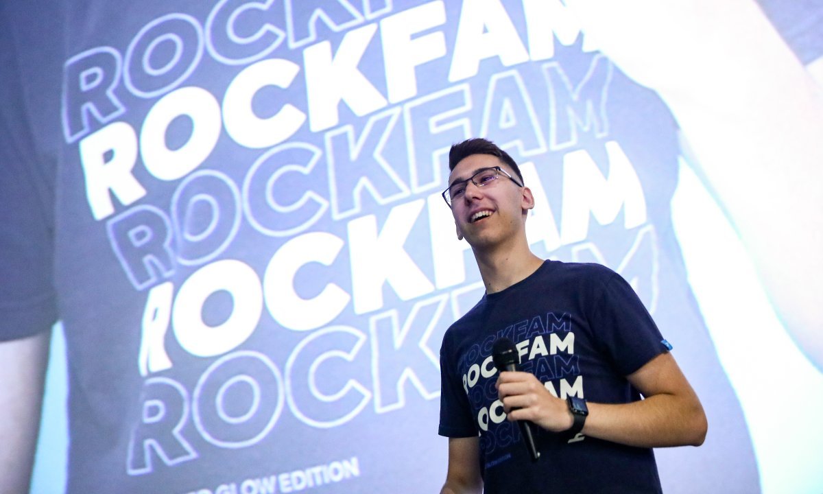 Dex Rock, heroj vaše djece, ne radi ništa drugačije od njihovih teta u ...