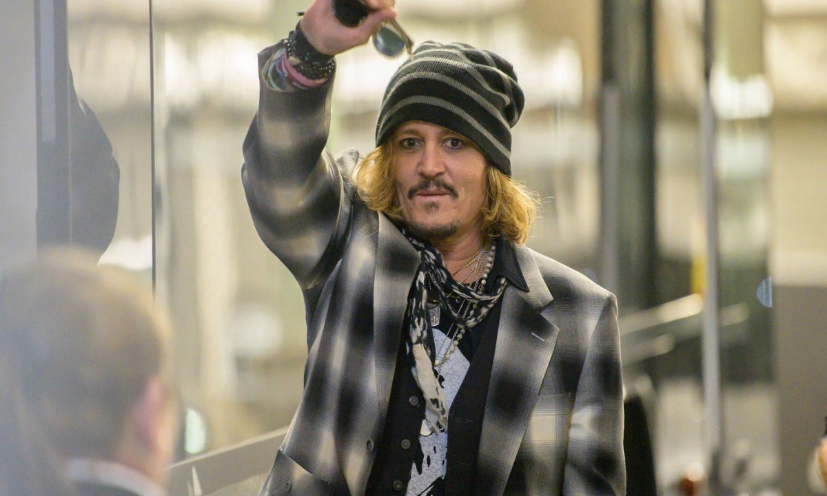 [FOTO/VIDEO] Johnny Depp nastupio u koncertnoj dvorani u Glasgowu ...
