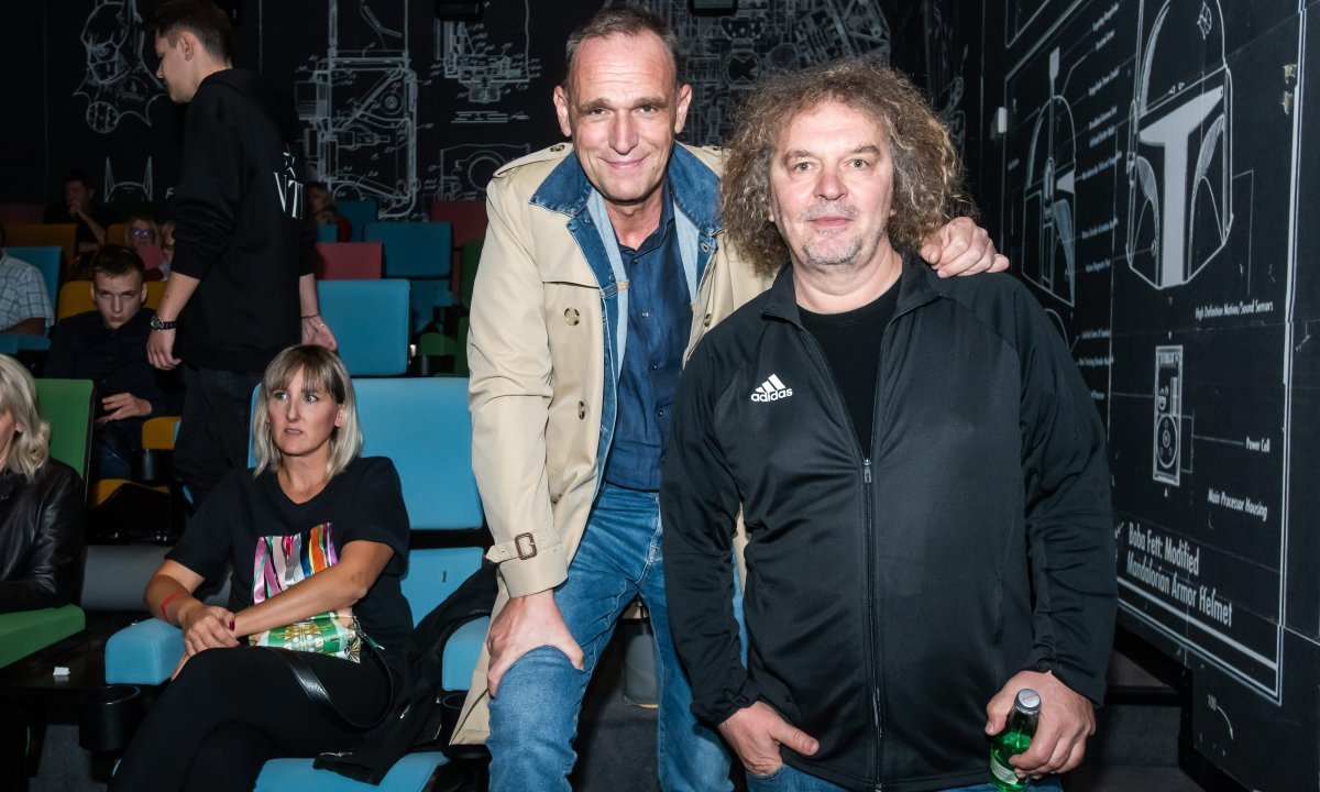 [FOTO] Premijera filma 'Nosila je rubac črleni' privukla i brojna ...