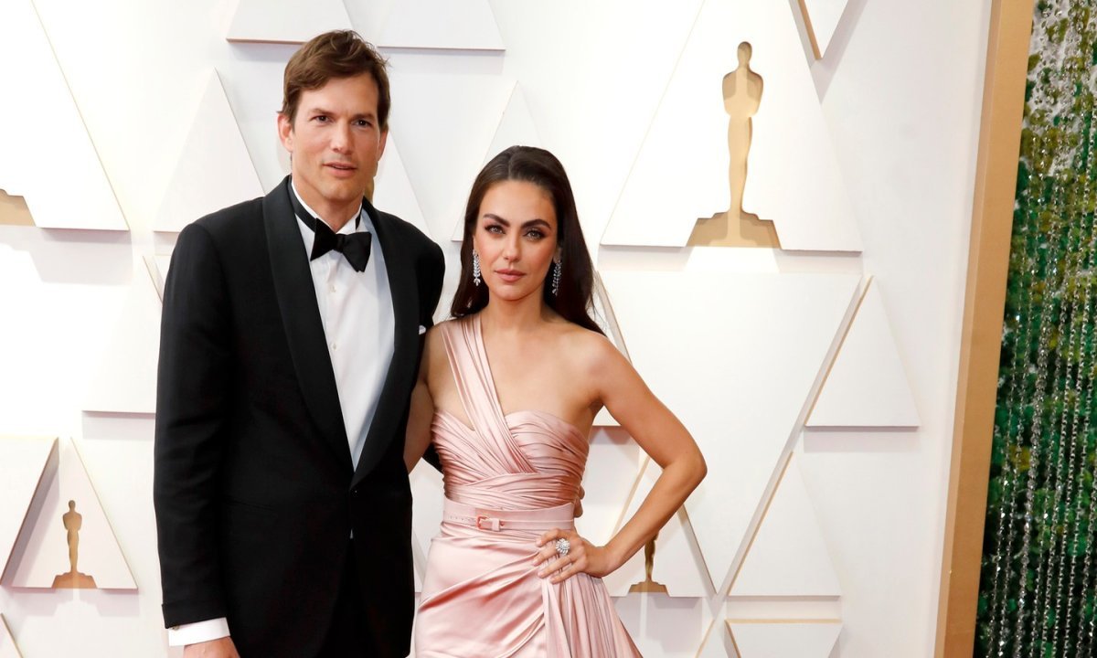 Mila Kunis otvoreno progovorila o rijetkoj bolesti svoga supruga i kako ...