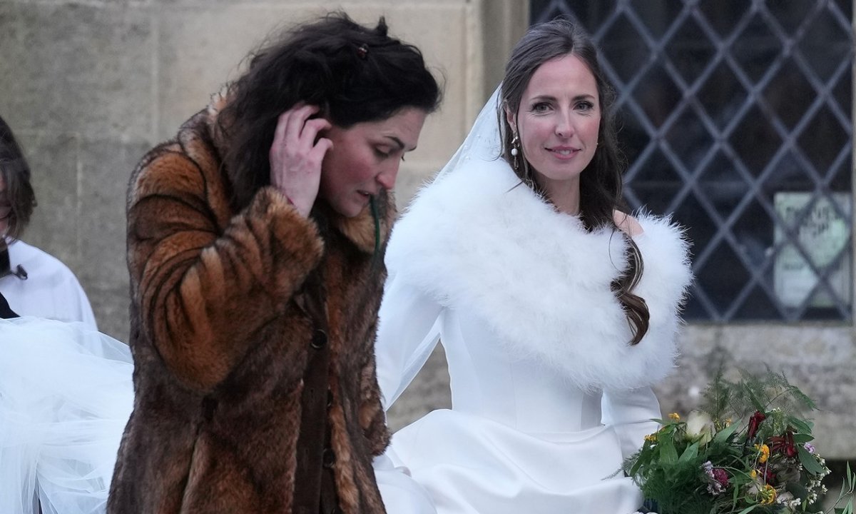 Bajkovito zimsko vjenčanje: Romantična vjenčanica bivše djevojke princa ...