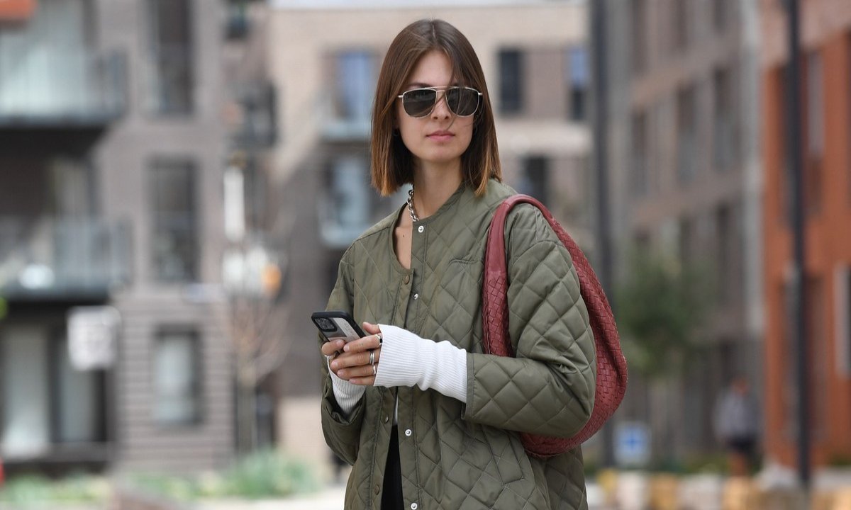 Dvije godine kasnije, ova je jakna i dalje vrući trend: Nose je svi, a ...