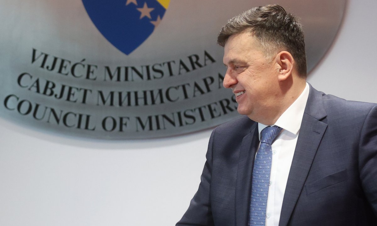 Ministar financija BiH: RS-u prijeti financijski slom zbog Dodikove ...