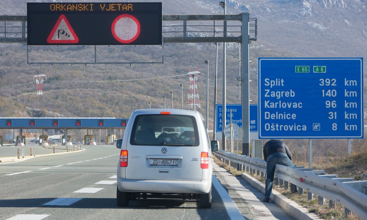HAK: Jak vjetar otežava promet na Jadranskoj magistrali - tportal