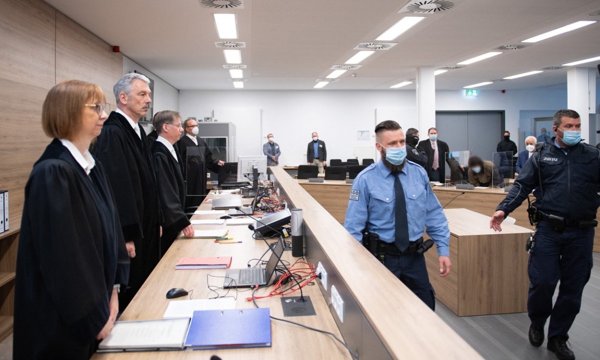 Presuda ekstremnim ljevičarima: Ni jedan nasilni neonacist nije divljač ...