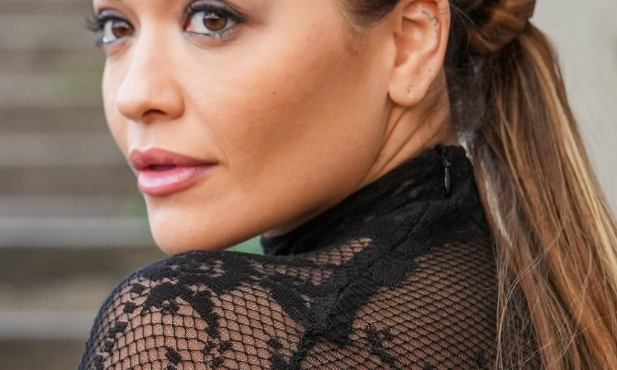 Izdanje Rite Ore koje privlači sve poglede: Može li se ovo nazvati ...