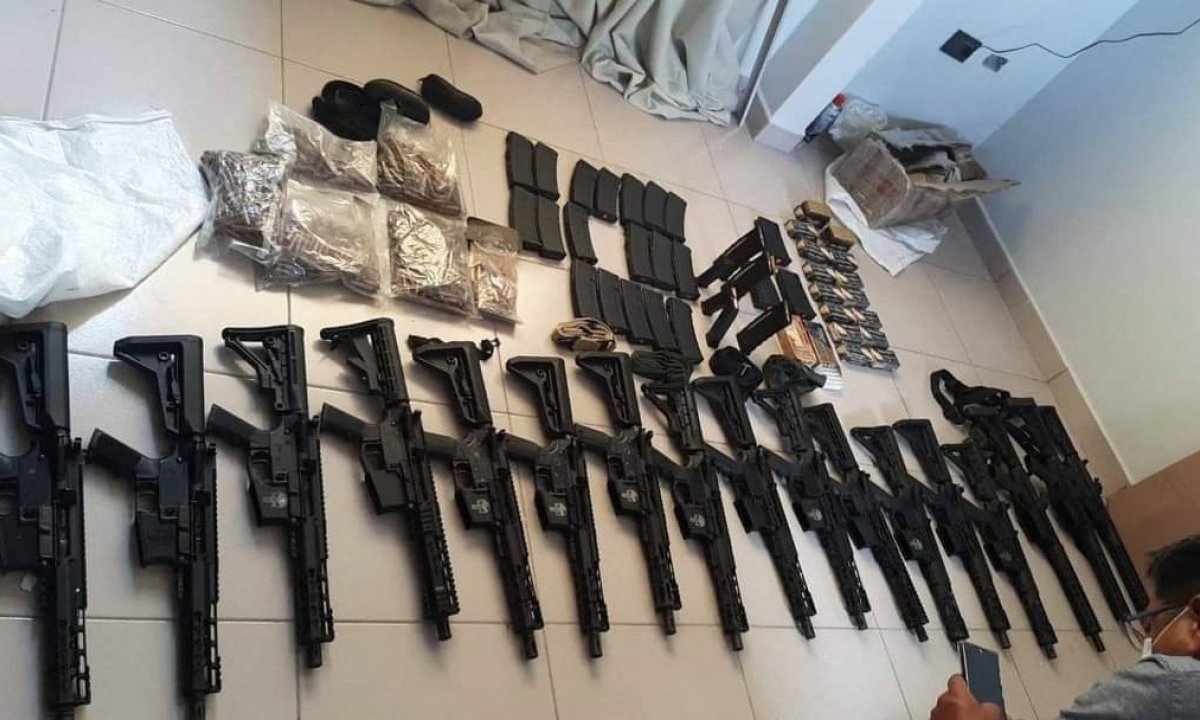 Više od 2.000 policajaca, Interpol i DEA traže krijumčara droge u ...