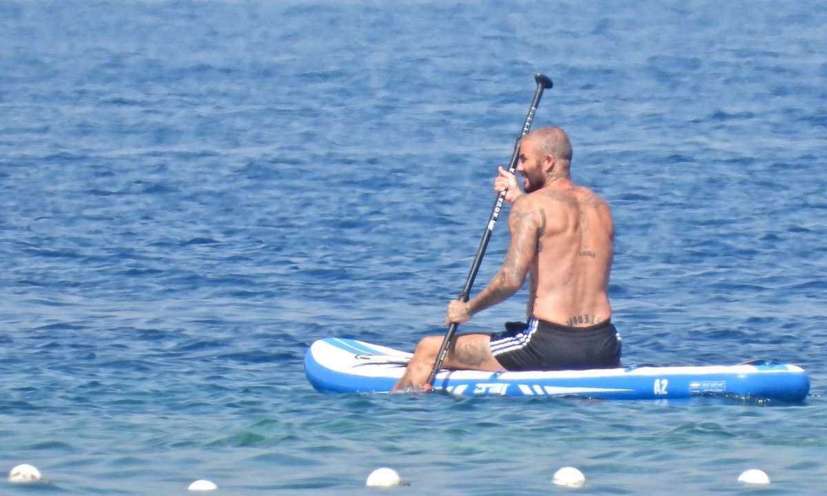 Obiteljska idila: Pogledajte kako se David Beckham zabavlja u moru kraj ...