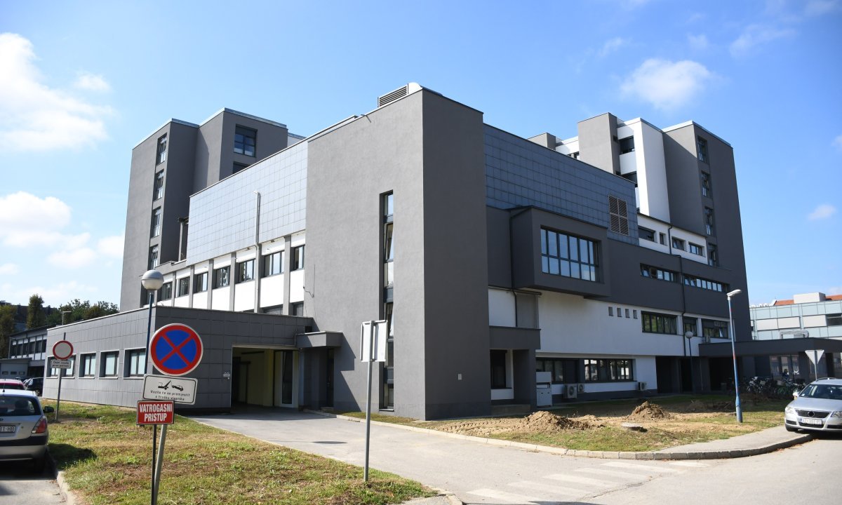 Mladić skočio sa šestog kata koprivničke bolnice i preživio - tportal