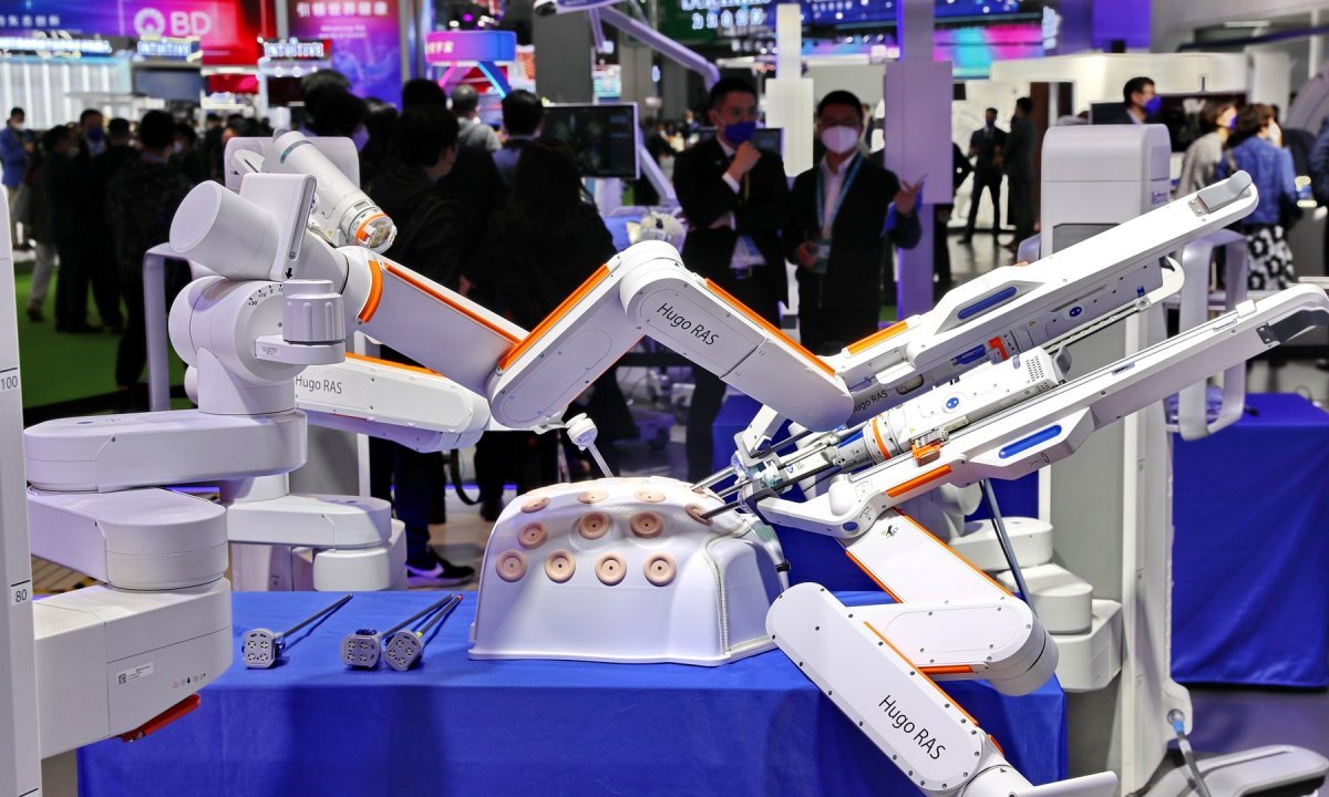 U KBC Split stigao robot Hugo, asistirat će kirurzima - tportal