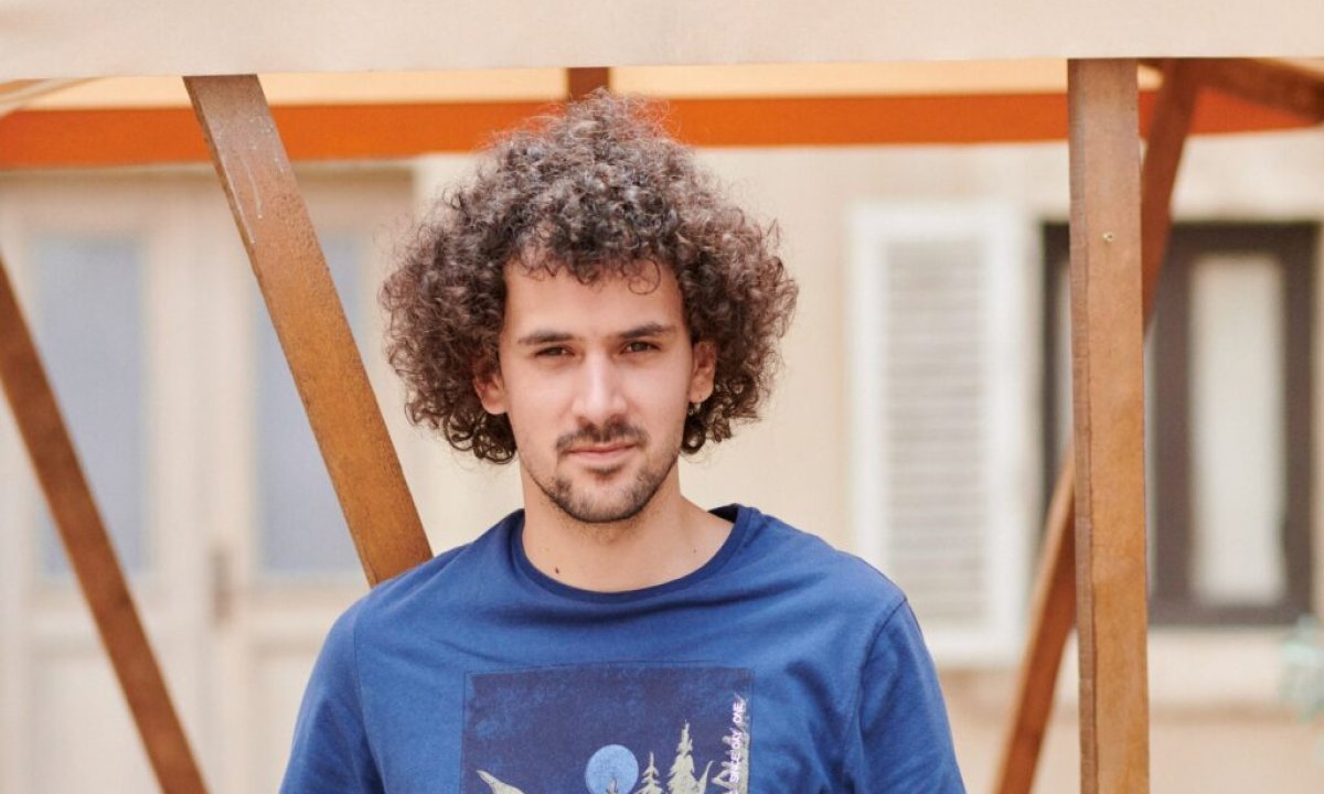 Mladi glumac iz 'Kumova': 'Volim greške jer nikad ne znam što će iz ...