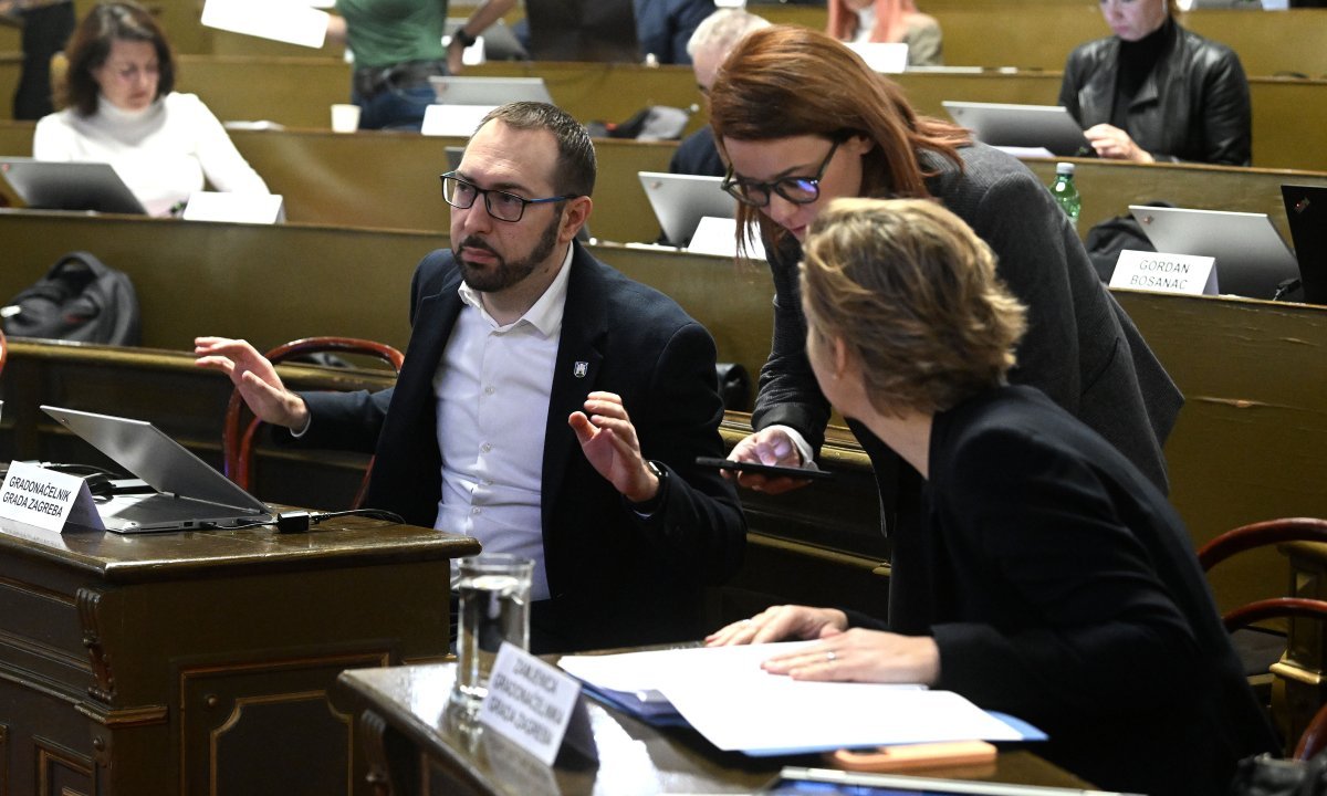 Spolovilo Leta 3 i 'mačkice' u Masarykovoj ulici uzburkali duhove u ...