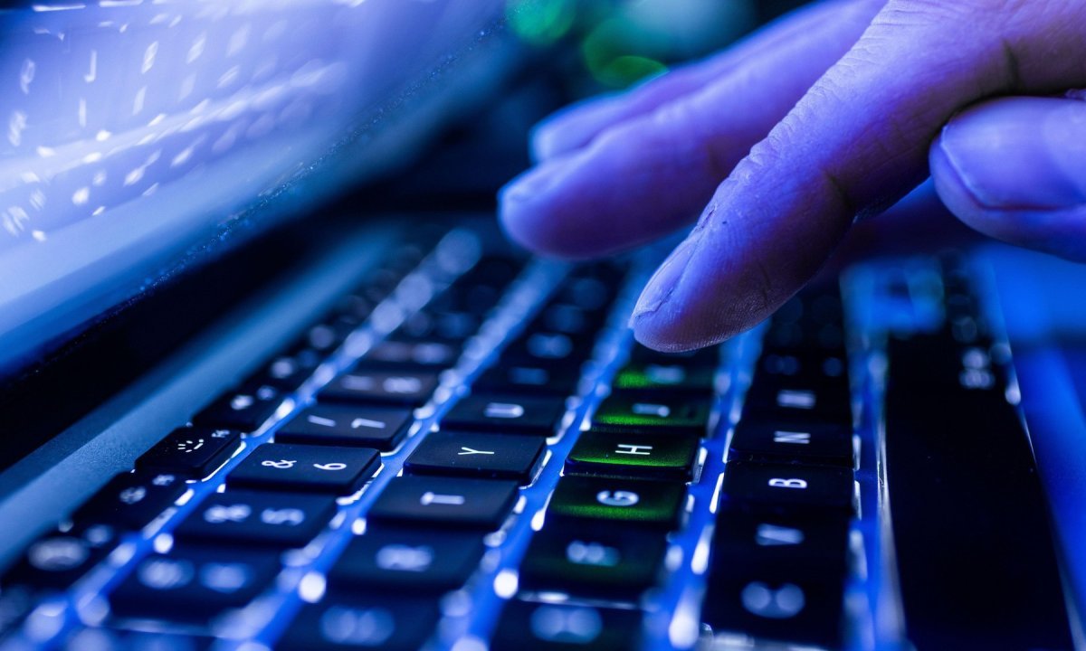 Ravnateljstvo policije: Razbijena međunarodna distribucija zlonamjernog softvera - tportal