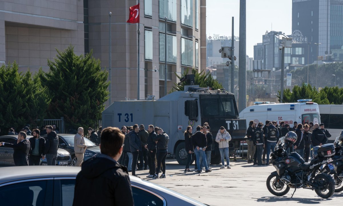 Pokušaj terorističkog napada u Istanbulu: U pucnjavi ispred suda ubijene tri osobe - tportal