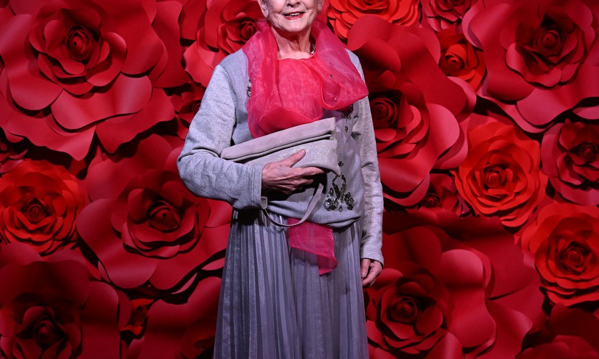 Sa stilom: Elegantna Barbara Kolar privlačila poglede u chic ...