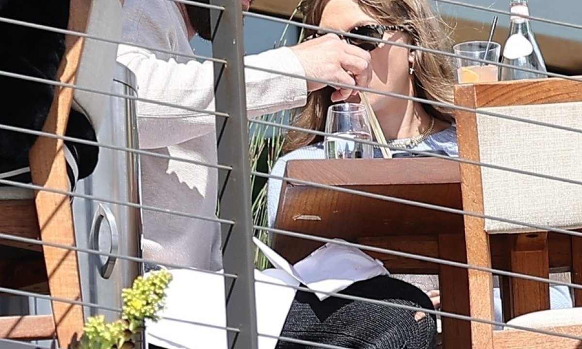 Taylor Swift i Travis Kelce uočeni na nedjeljnom ručku u poznatom restoranu - tportal