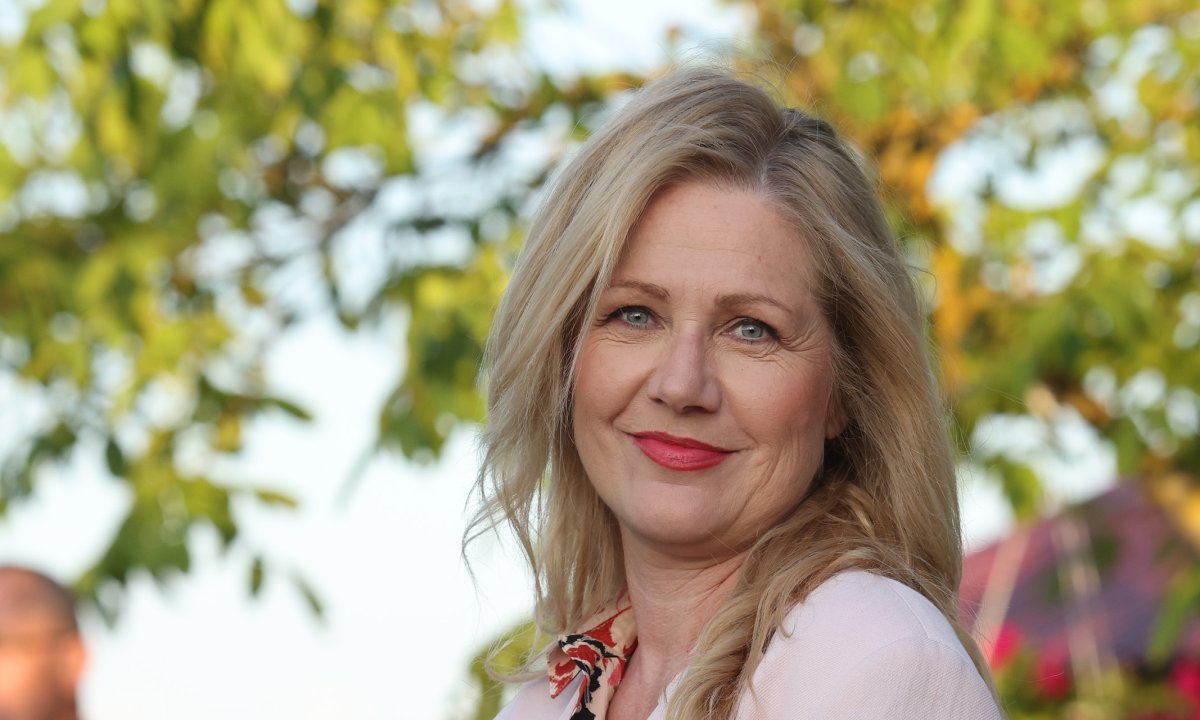 Barbara Kolar pozira s markantnim muškarcima, a Saša Lozar je usporedio s Lepom Brenom - tportal