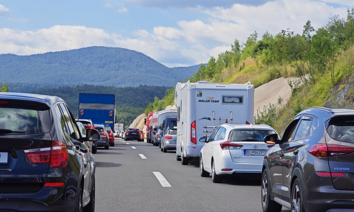 Vozač vozio u suprotnom smjeru na A7, pojačan promet na svim cestama u smjeru mora - tportal