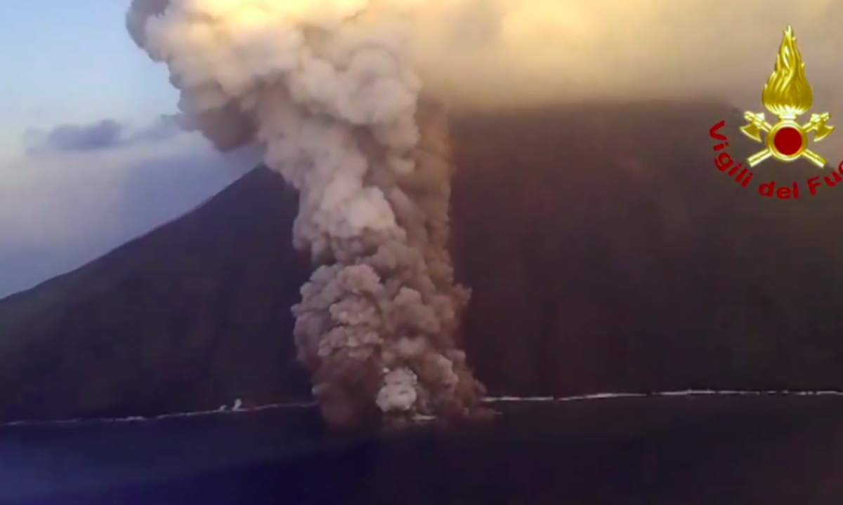 Erumpirao vulkan u Italiji. Proglašena crvena uzbuna - tportal