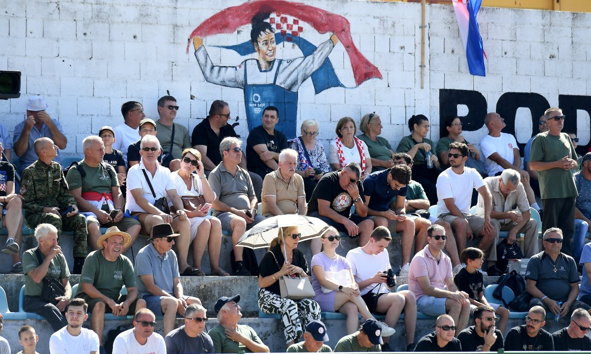 Pogledajte kako se slavi Dan pobjede u Kninu - tportal