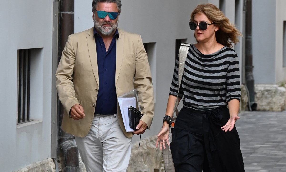 Markantno izdanje: Charles Pearce plijenio pozornost uoči parnice s ...