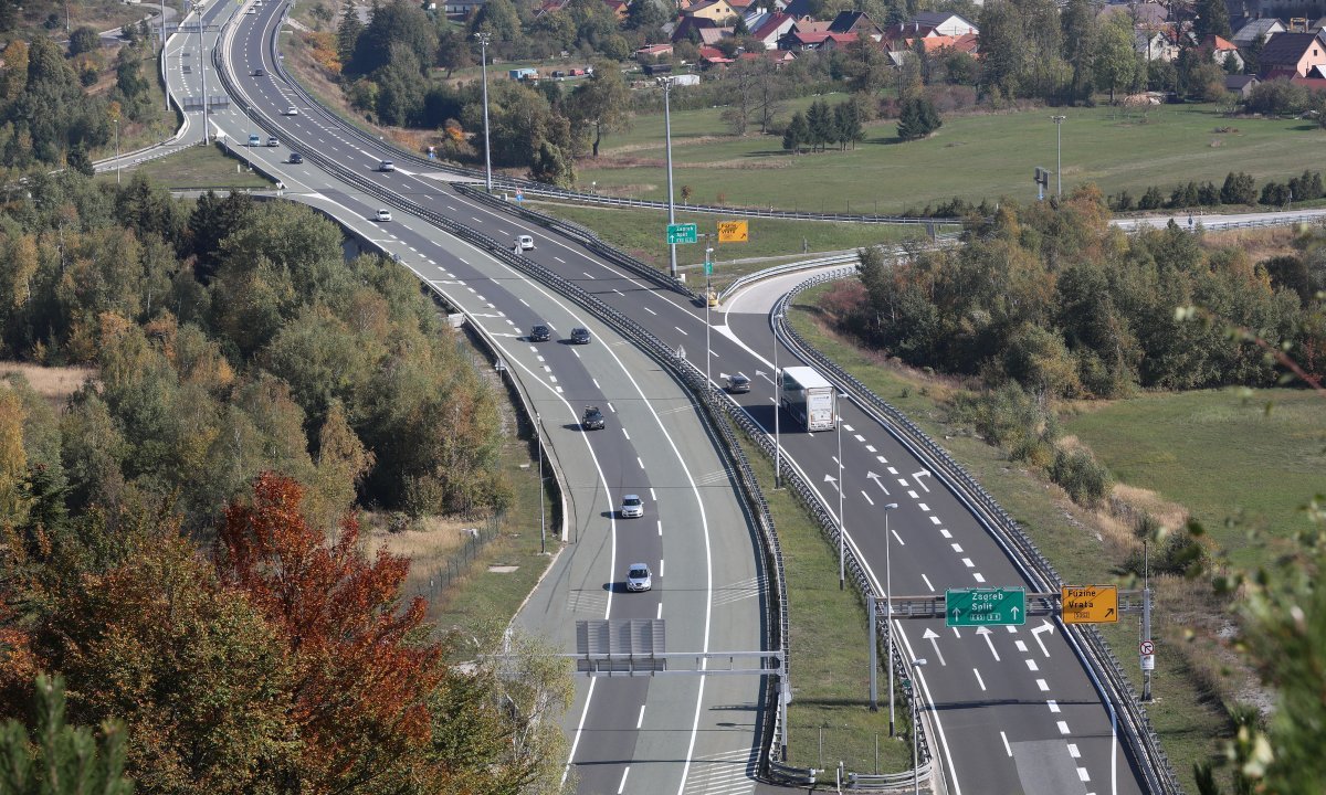 Vozači, pazite: Srna luta po autocesti A6, magla smanjuje vidljivost u Lici - tportal