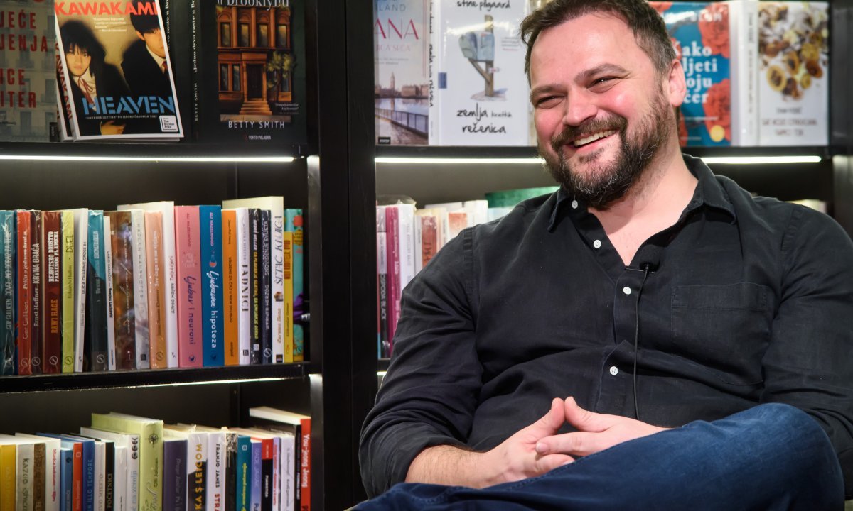 Kristian Novak: Bio bi kukavičluk ne spomenuti 'aferu nakaze'. Ipak se ...