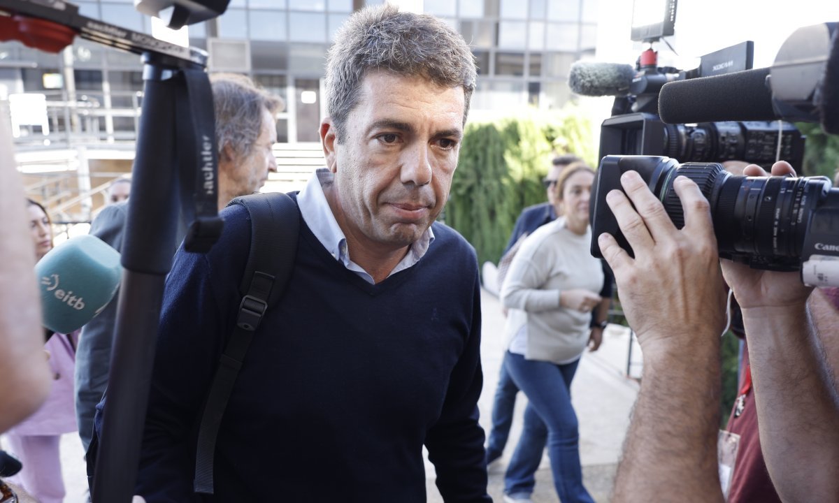 Čelnik Valencije prihvaća odgovornost, odbija ostavku nakon poplava ...