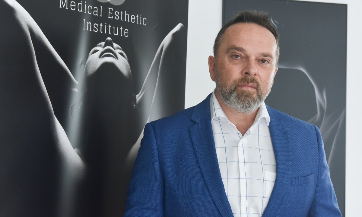 Preminuo stomatolog Željko Rotim, brat Krešimira Rotima - tportal