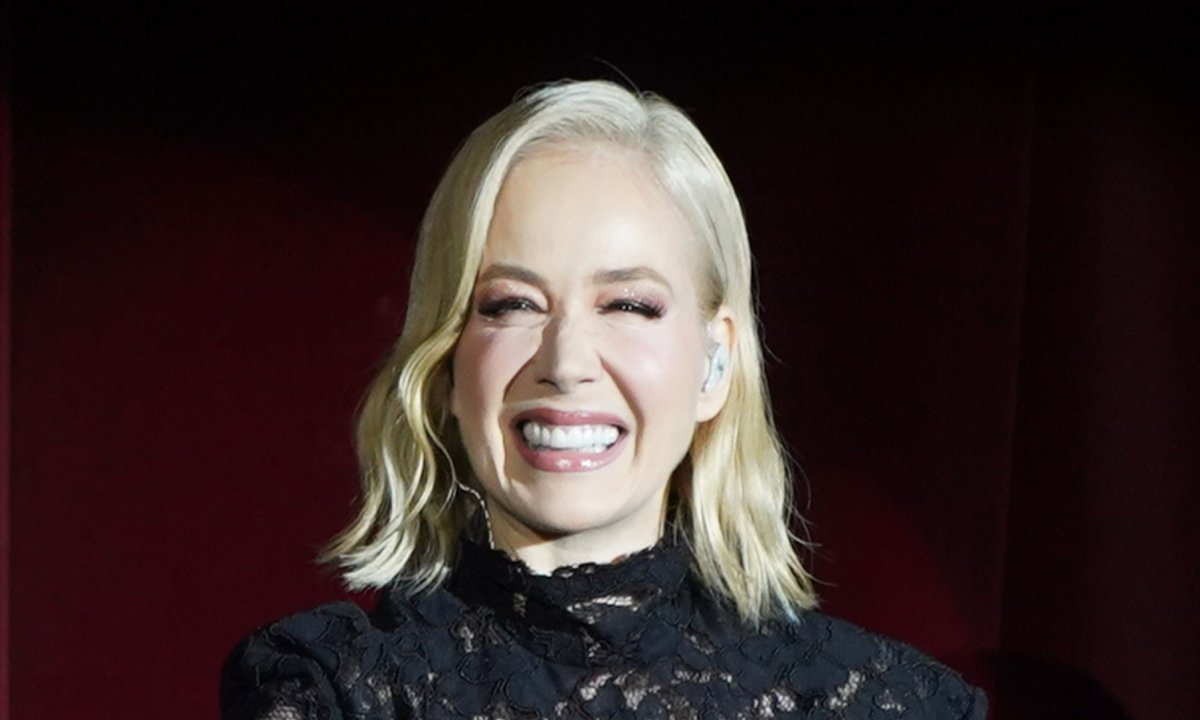 Vitke noge prvom planu: Jelena Rozga dominirala u odvažnom kombinezonu ...