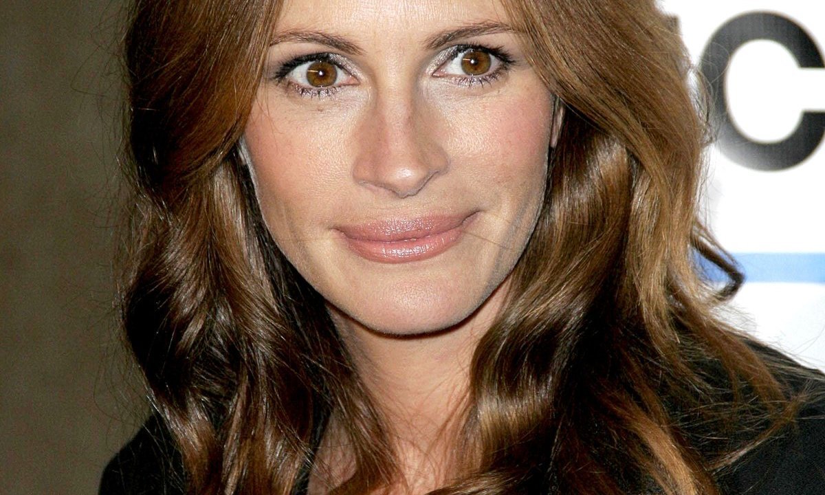 Ovako je Julia Roberts tijekom godina mijenjala frizure. I baš svaka ...