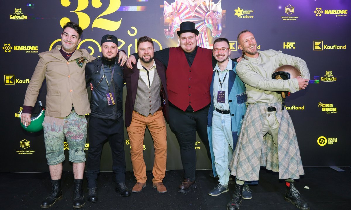 Nema tko nije stigao: Evo tko je sve bio na dodjeli Porina u Karlovcu - tportal