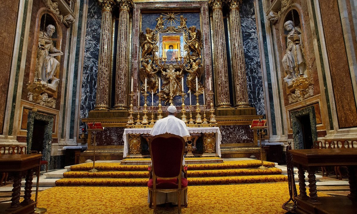 On je jedini papa hrvatske krvi. Pokopan je na istom mjestu gdje će ...