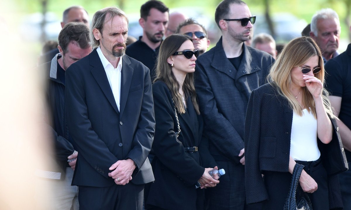 Pokopan Nikola Pokrivač. Od njega se oprostili najmiliji, ali i ...