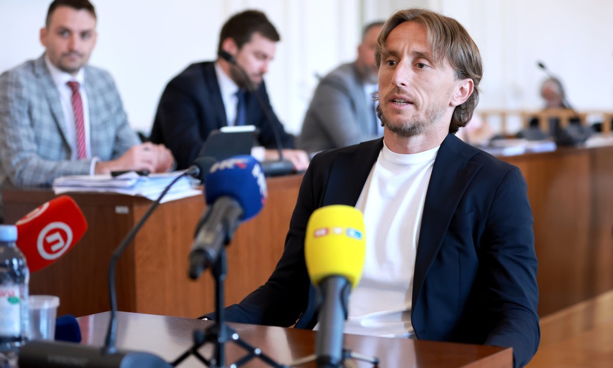 FOTO Luka Modrić stigao na sud zbog suđenje Mamićima - tportal