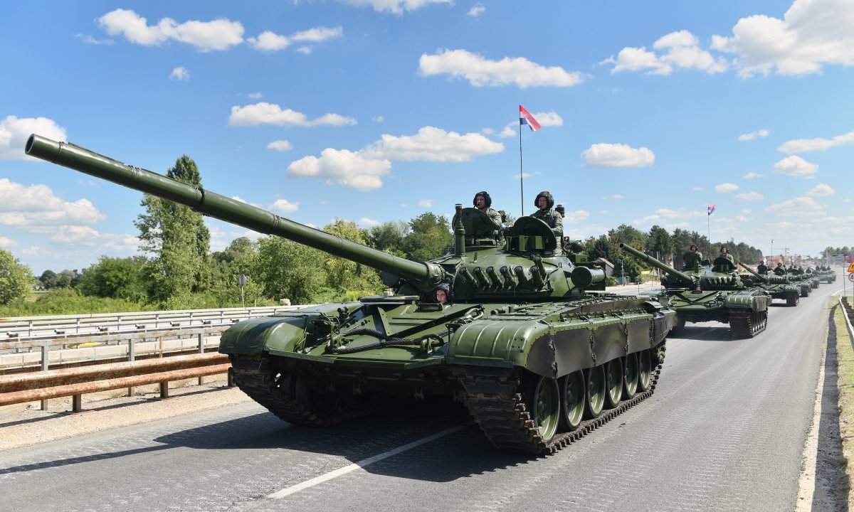 Tenkovi Leopard 2A8 na Držićevoj spremni za mimohod - tportal