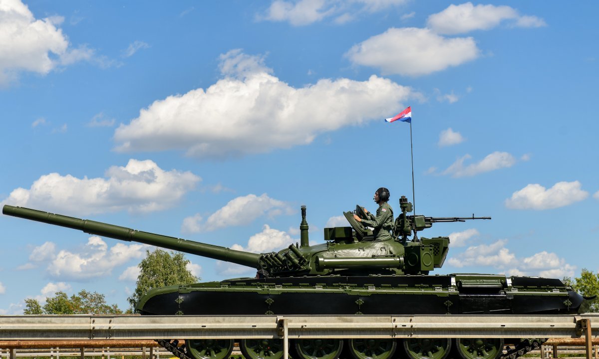 Tenkovi Leopard 2A8 na Držićevoj spremni za mimohod - tportal