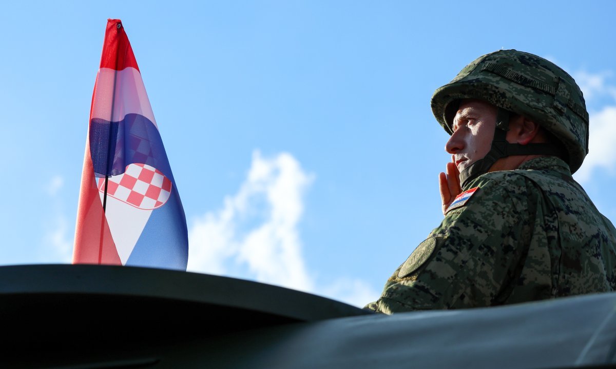 Tenkovi, haubice, oklopnjaci... pogledajte čime sve raspolaže Hrvatska ...