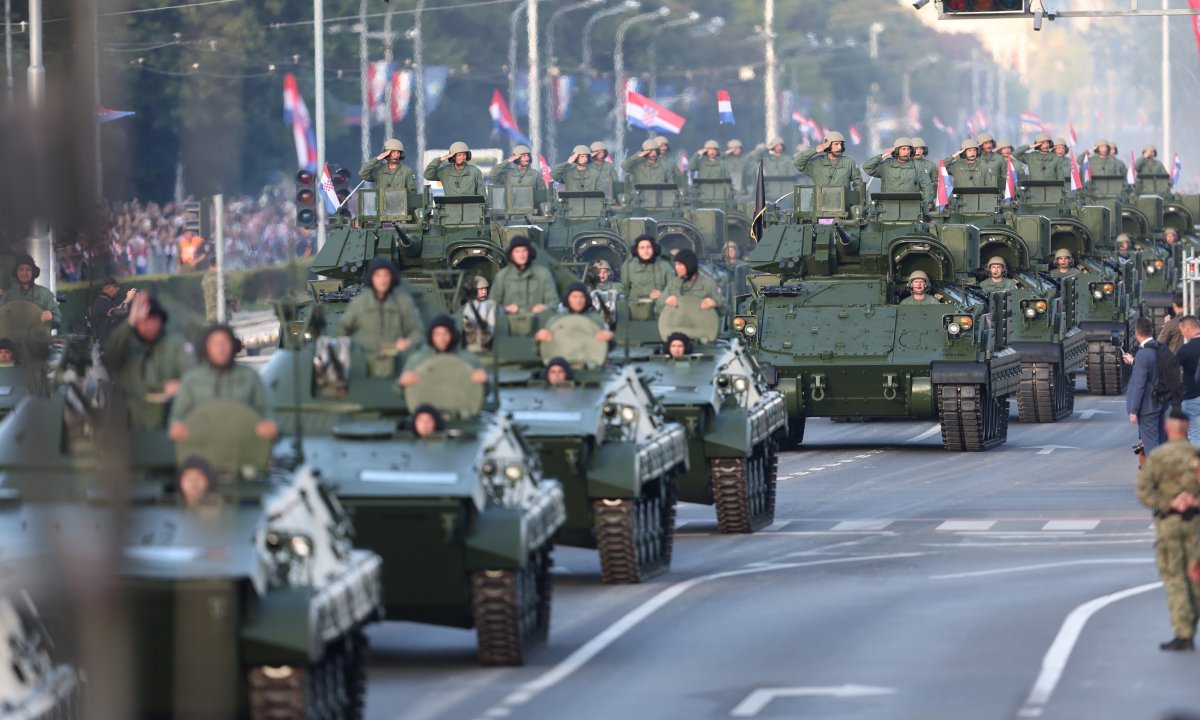 Tenkovi, haubice, oklopnjaci... pogledajte čime sve raspolaže Hrvatska ...